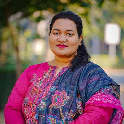 Asma Basharat - FCCU University